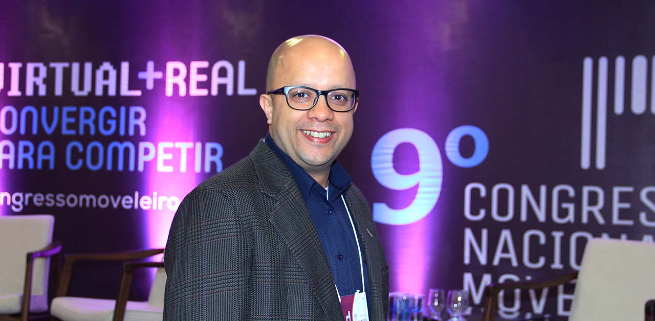 Quer contratar o Palestrante Hugo Santos, correto?